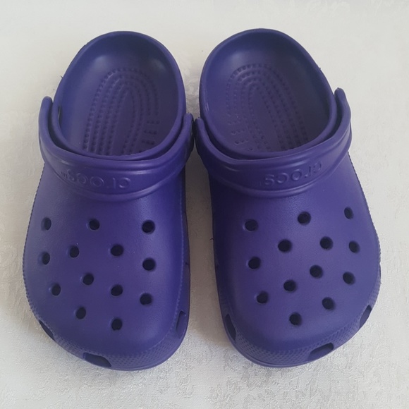 CROCS | Shoes | Nwot Sz 2 Purple Crocs | Poshmark
